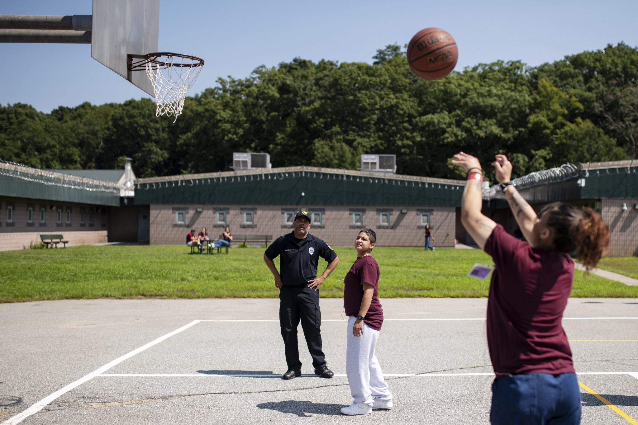 In this Connecticut Prison, the Guards Double as Mentors